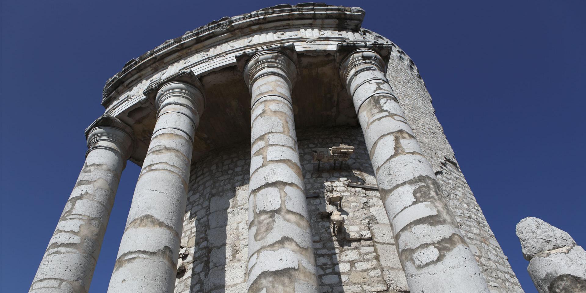 Découverte du Trophée d’Auguste